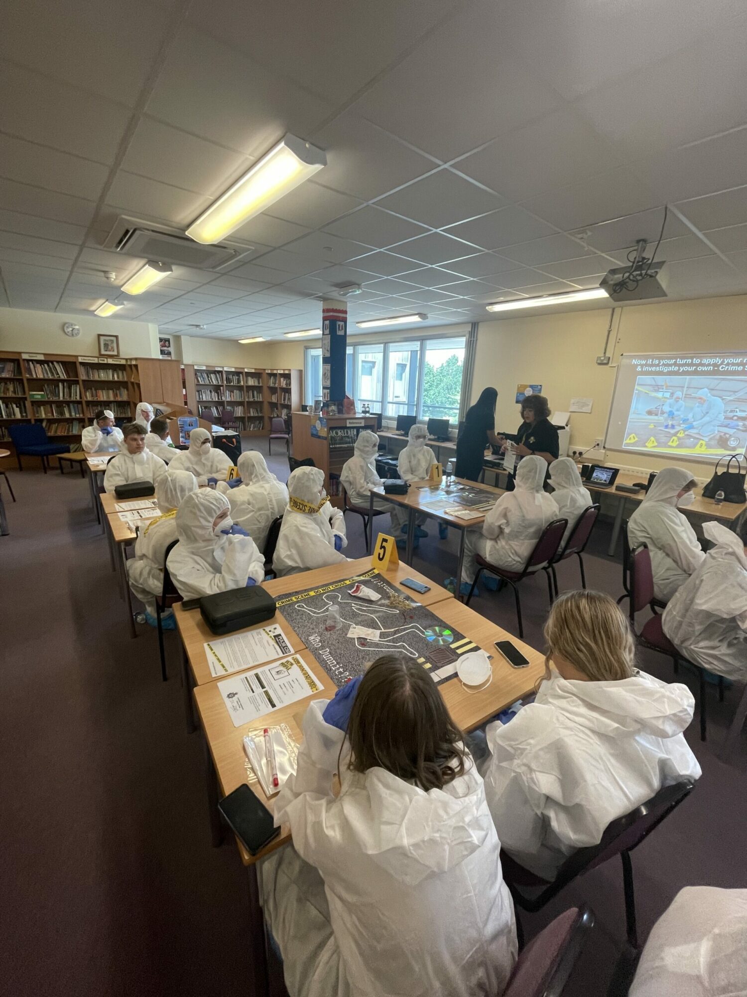Post 16 students' CSI workshop - Tuxford Academy