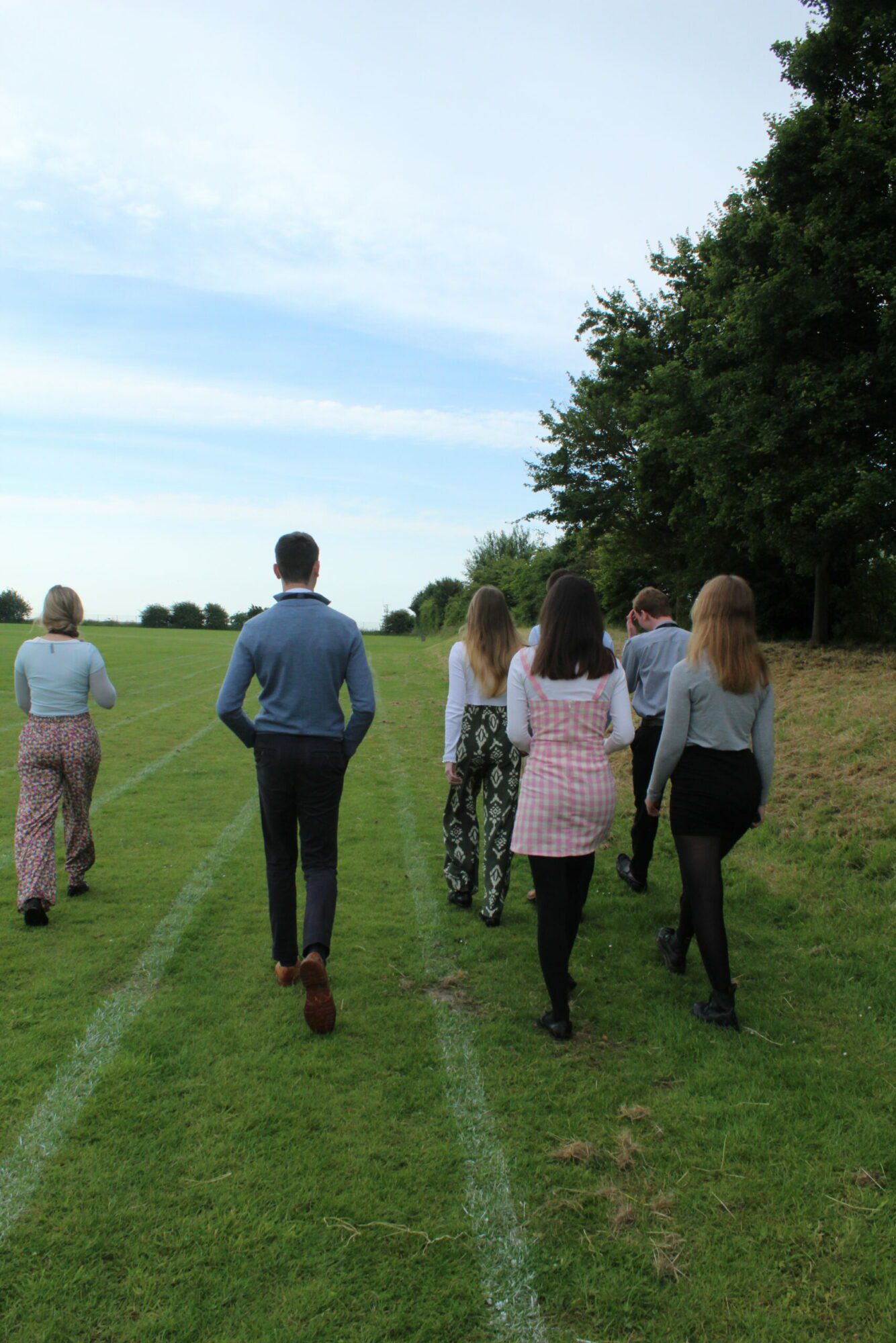 Post 16 students walk for Young Minds - Tuxford Academy